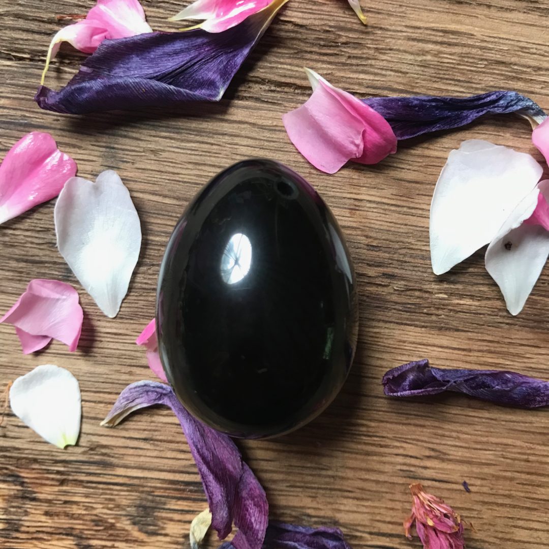 Obsidian Yoni Egg